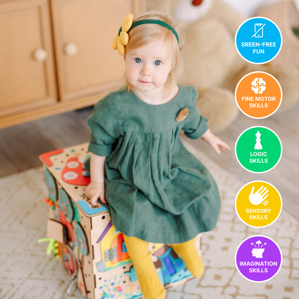 Wooden Busy Box Forest (XXL) | BiziToys